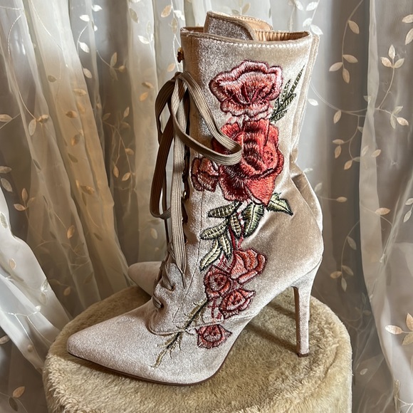 Cape Robbin | Shoes | Desert Rose Sz Velvet Booties | Poshmark